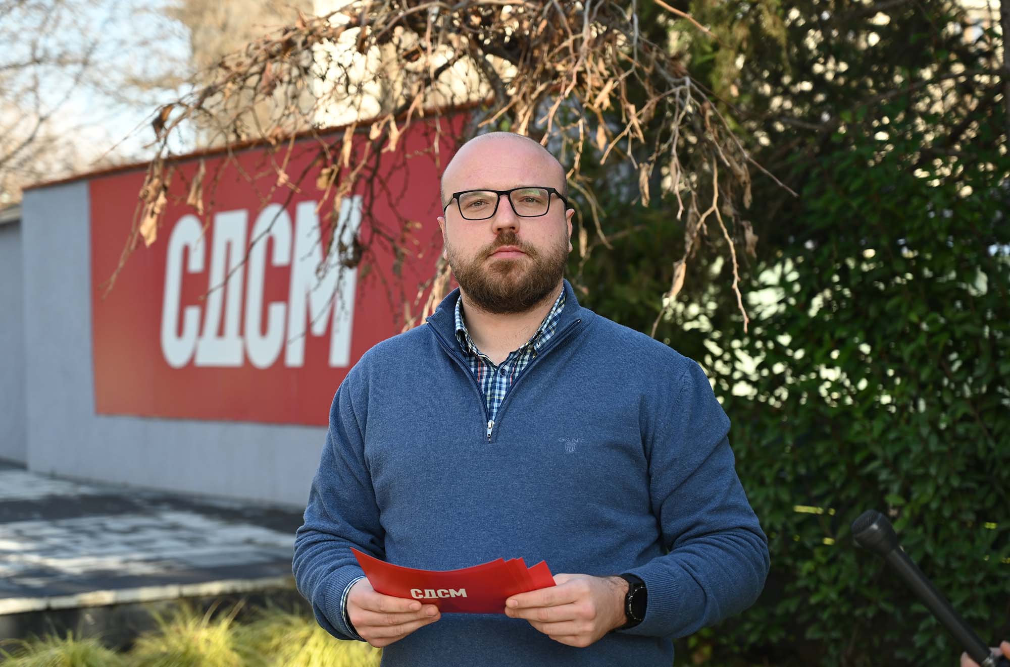 Шутаров Арсовска нема пари за субвенционирање парно за скопјани а има 670 000 за партиски