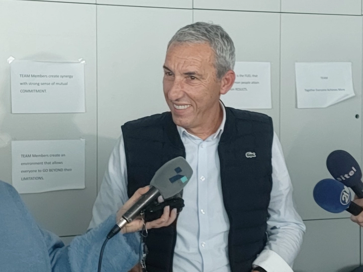 ВИДЕО Директорот на М НАВ Хамиди во контранапад на синдикалецот Тасевски Хамиди ќе чека